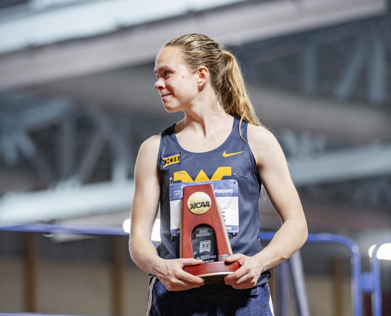 McCabe places first, sets course record in Louisville - Blue Gold Sports