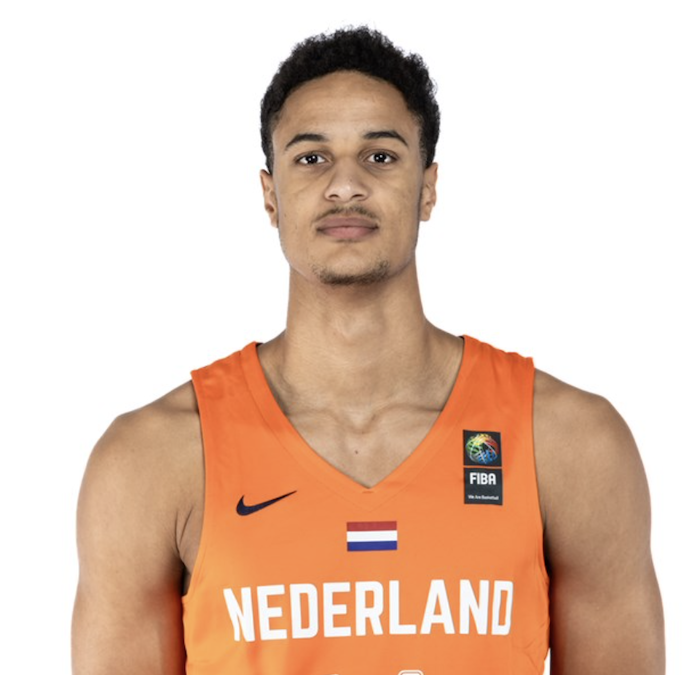 Jesse Edwards shows out in international competition – Blue Gold Sports