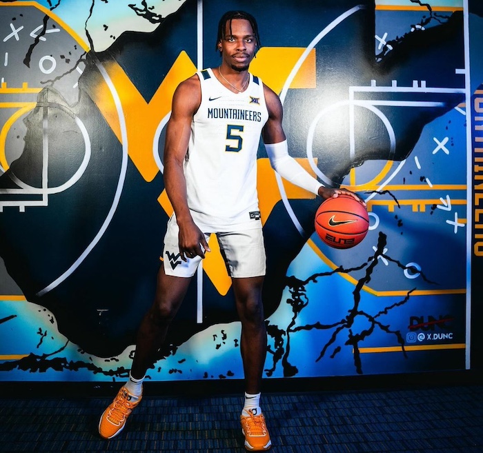 UIC Transfer Toby Okani Announces Commitment To West Virginia | Blue ...